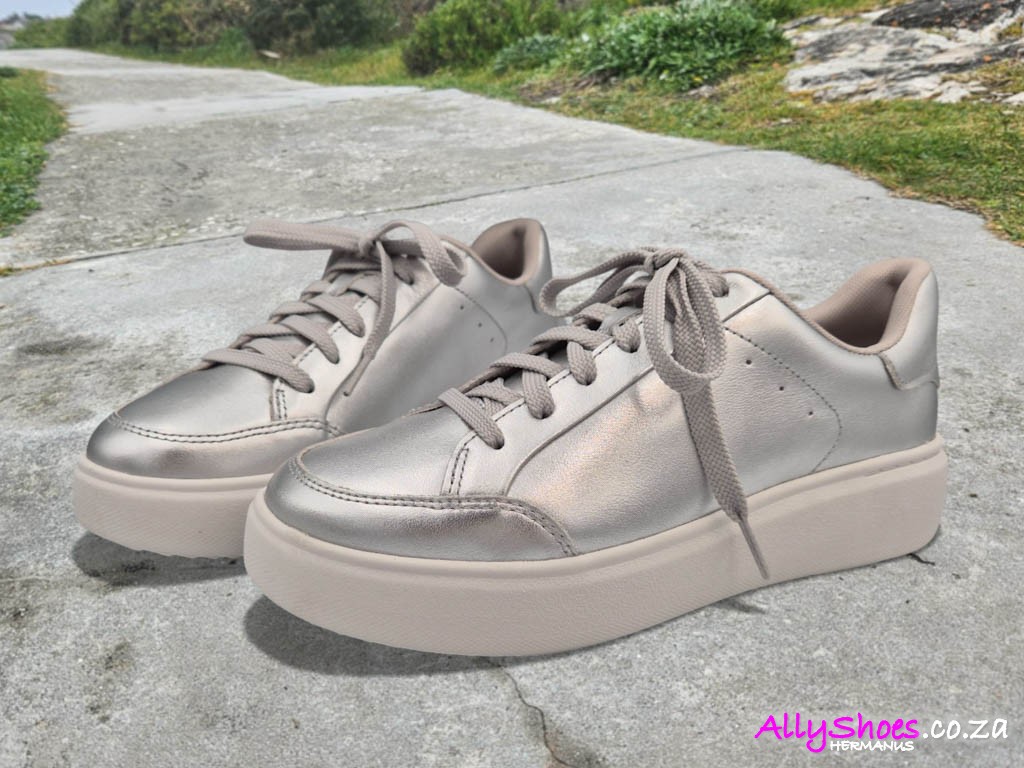 Fitflop, RTG Metallic-Leather Sneaker, Silver Ally Shoes Hermanus